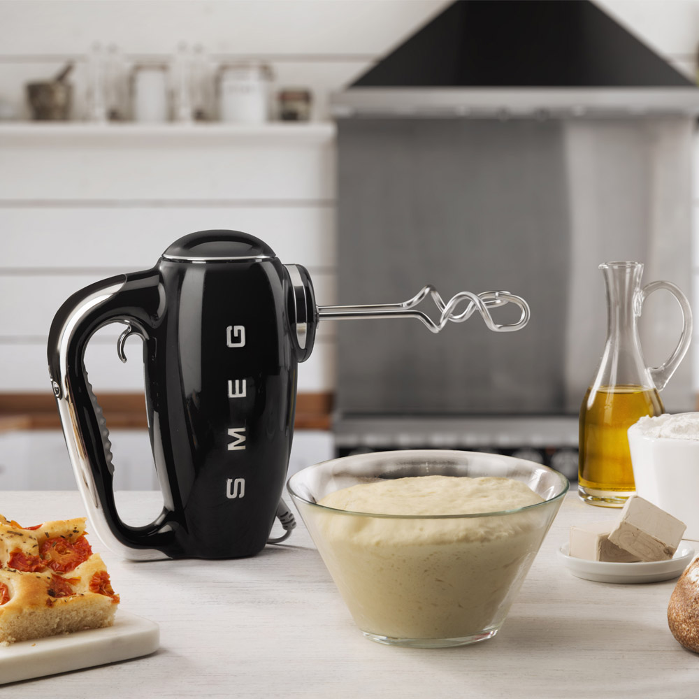 Smeg Elvisp HMF01 Svart - Cervera