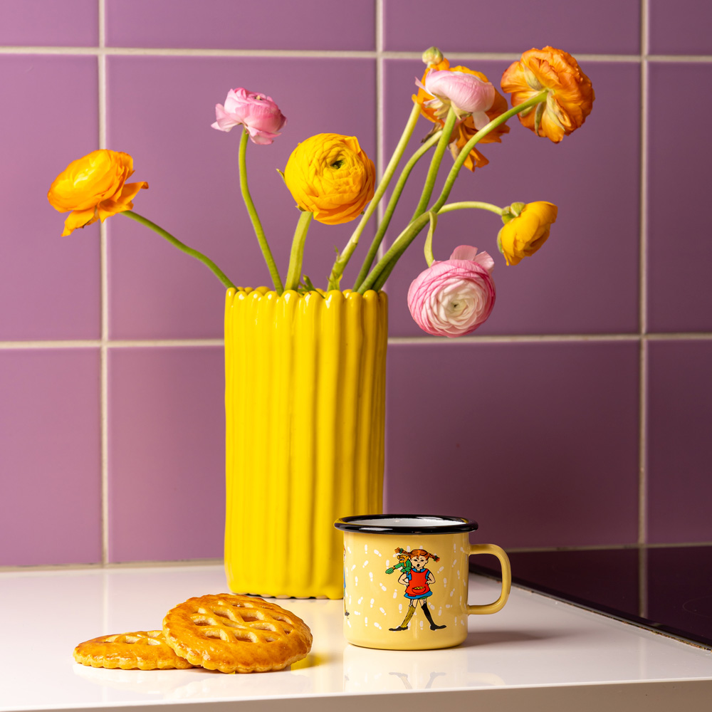 Muurla Pippi emalje krus Fotspor 25 cl gul - Cervera