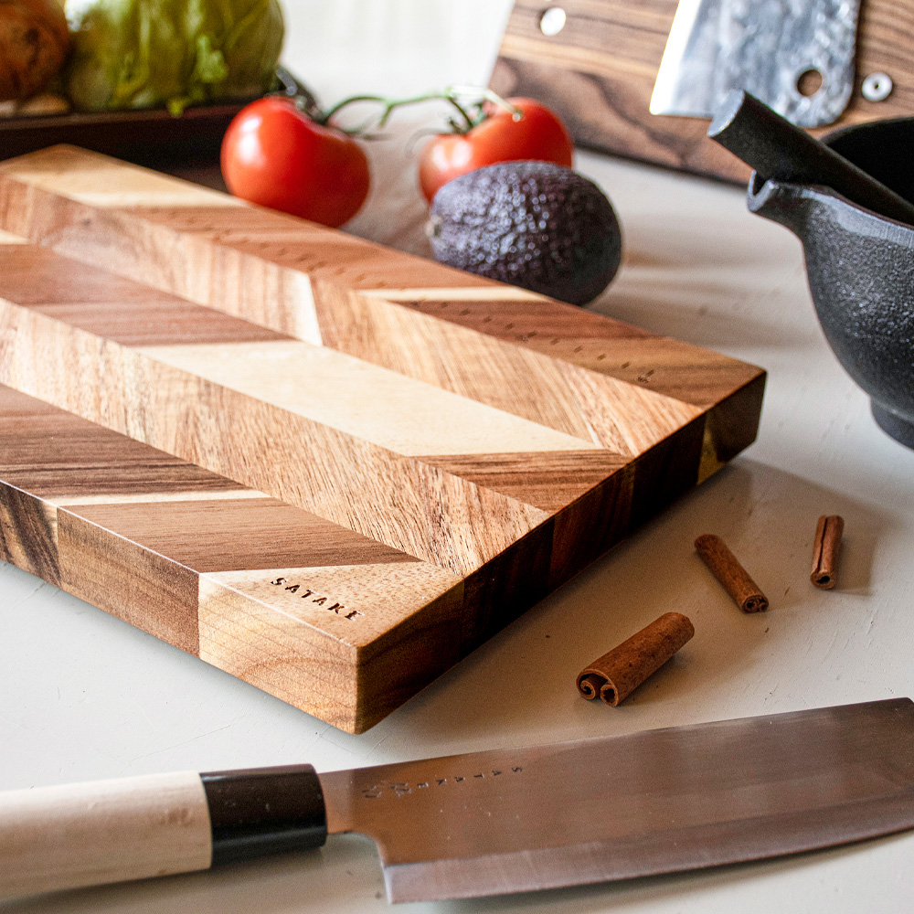 Satake Skärbräda 35,5x23 cm Akacia - Cervera